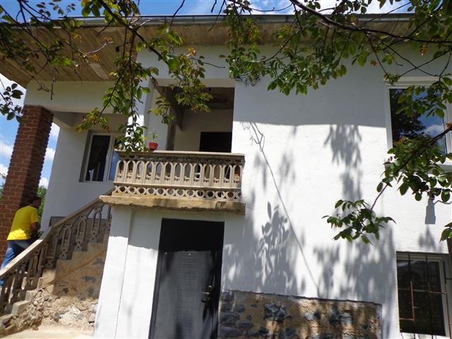Renovated two-storey house for sale in a village 50 km from the sea ...