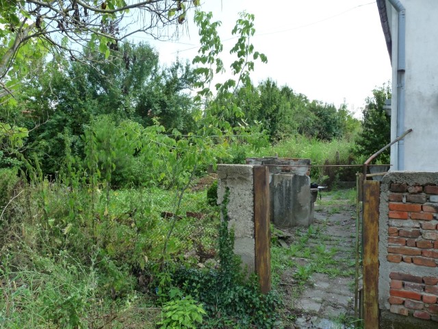 For sale a solid two-storey house in a village 30 km from the sea ...