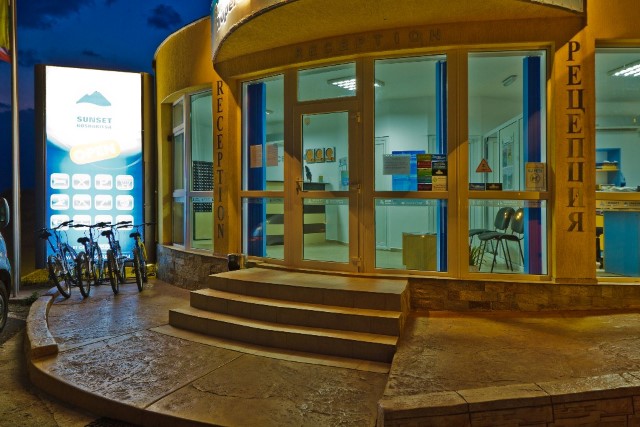 Fully furnished studio for sale in Sunset Kosharitsa complex, 7 km from ...