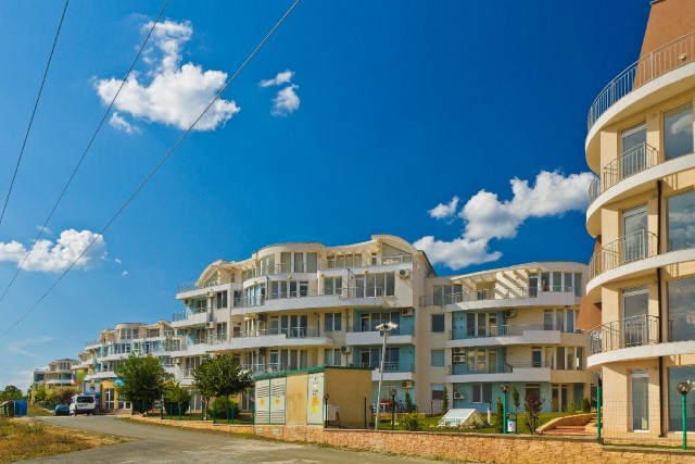 Fully furnished studio for sale in Sunset Kosharitsa complex, 7 km from ...