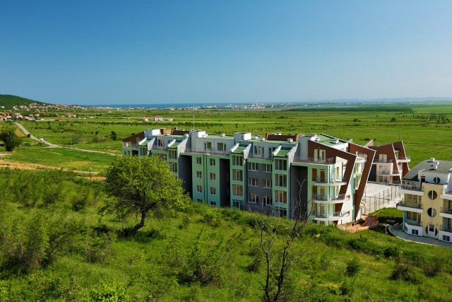 Fully furnished studio for sale in Sunset Kosharitsa complex, 7 km from ...