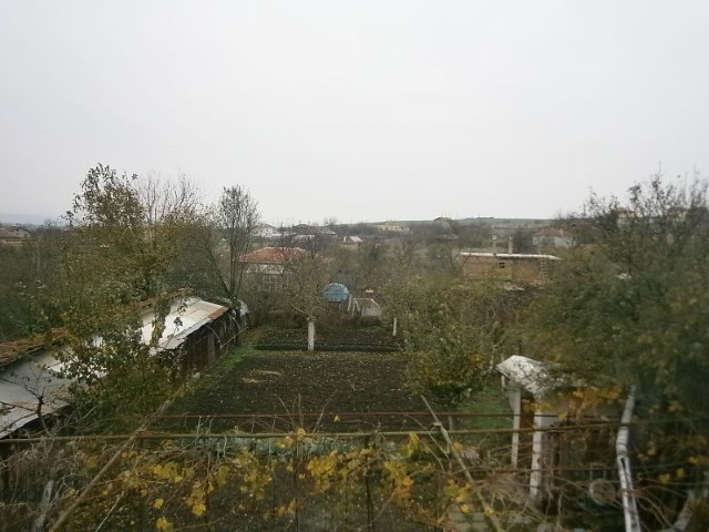 For sale a solid two-storey house in the village 30 km from the sea ...